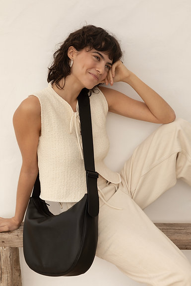 Monk en Anna: ‘Umi’ cross body shopper ‘Clay’ | kollekt